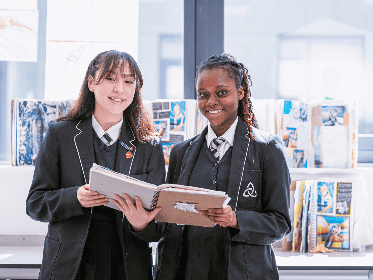 School Uniform - Laurus Ryecroft